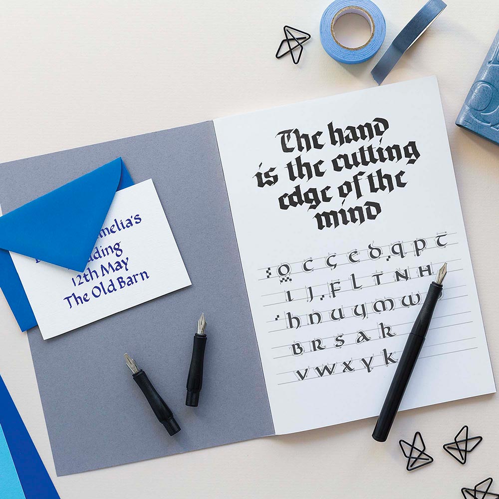 Ensemble de calligraphie classique - 5 pièces &VerticalLine; DeSerres