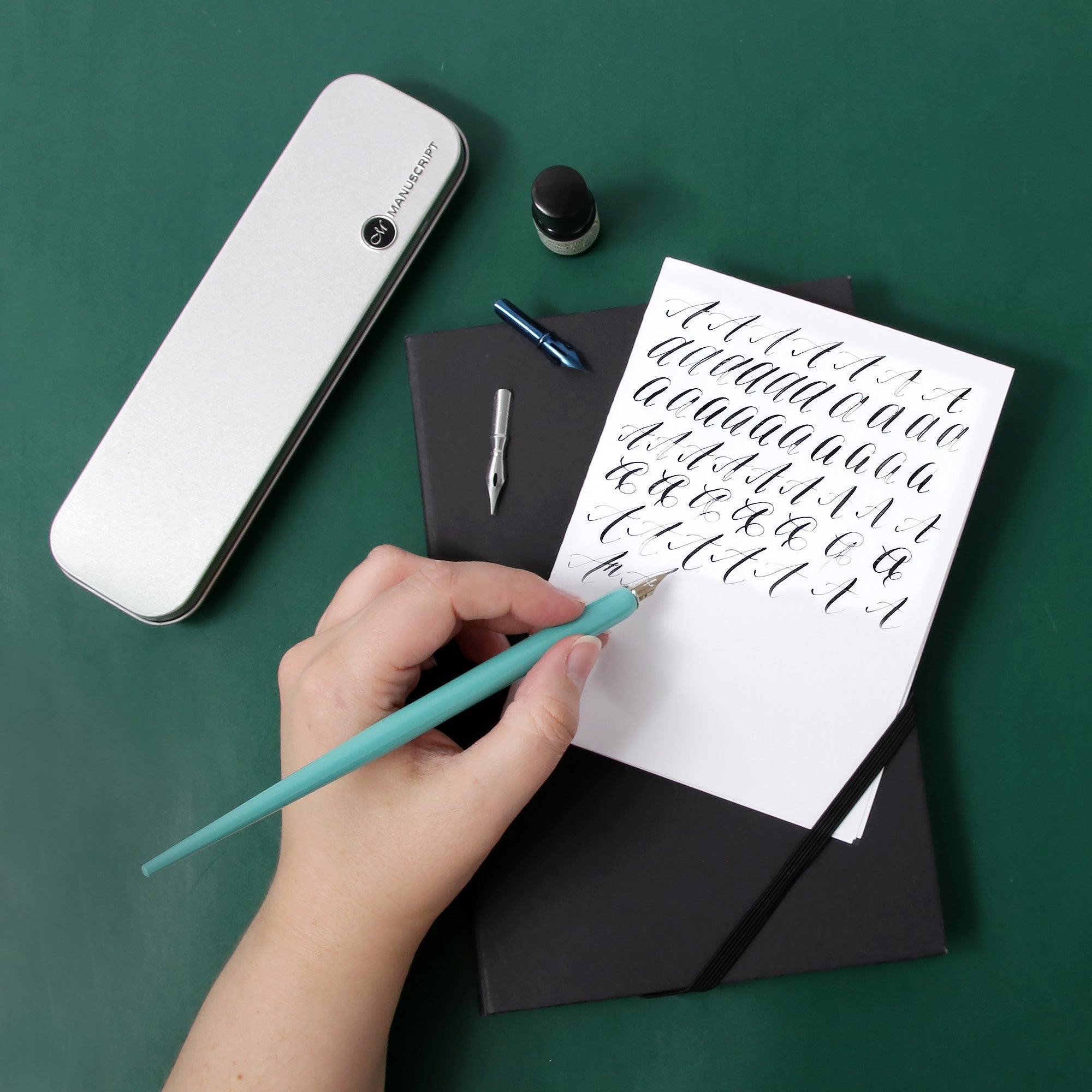 Modern Calligraphy Set &VerticalLine; DeSerres