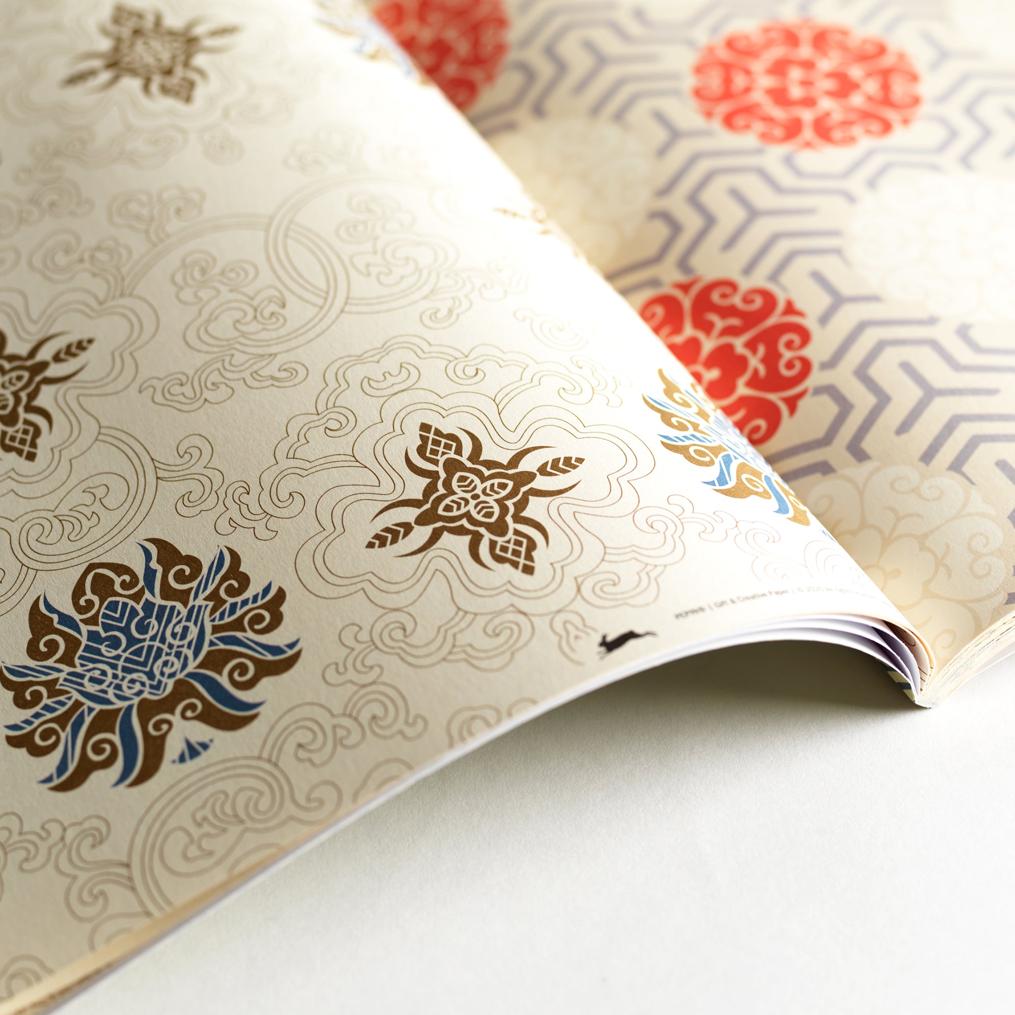 Gift & Creative Paper Book - Buddhist Patterns &VerticalLine; DeSerres